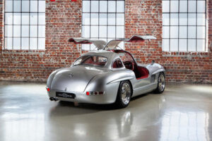 Mercedes-Benz SLK 32 AMG Transformed Into 300 SL Gullwing Restomod ...