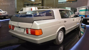 Mercedes-Benz Auto 2000 It Previewed Several Features And Design Cues ...
